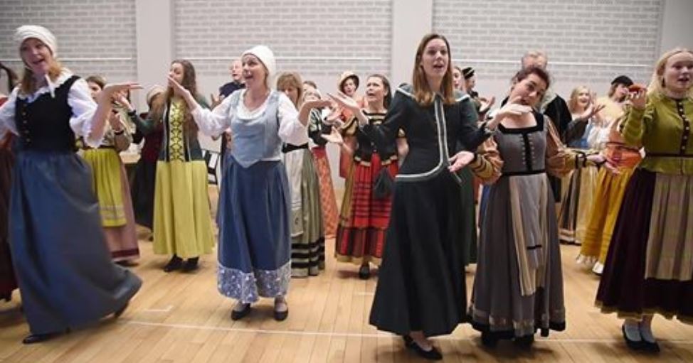 'Tis the season: Three English-language plays not to miss this winter ...