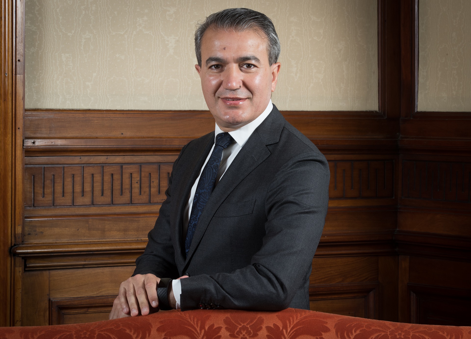 Brussels’ socialists support Emir Kir in face of removal from party ...