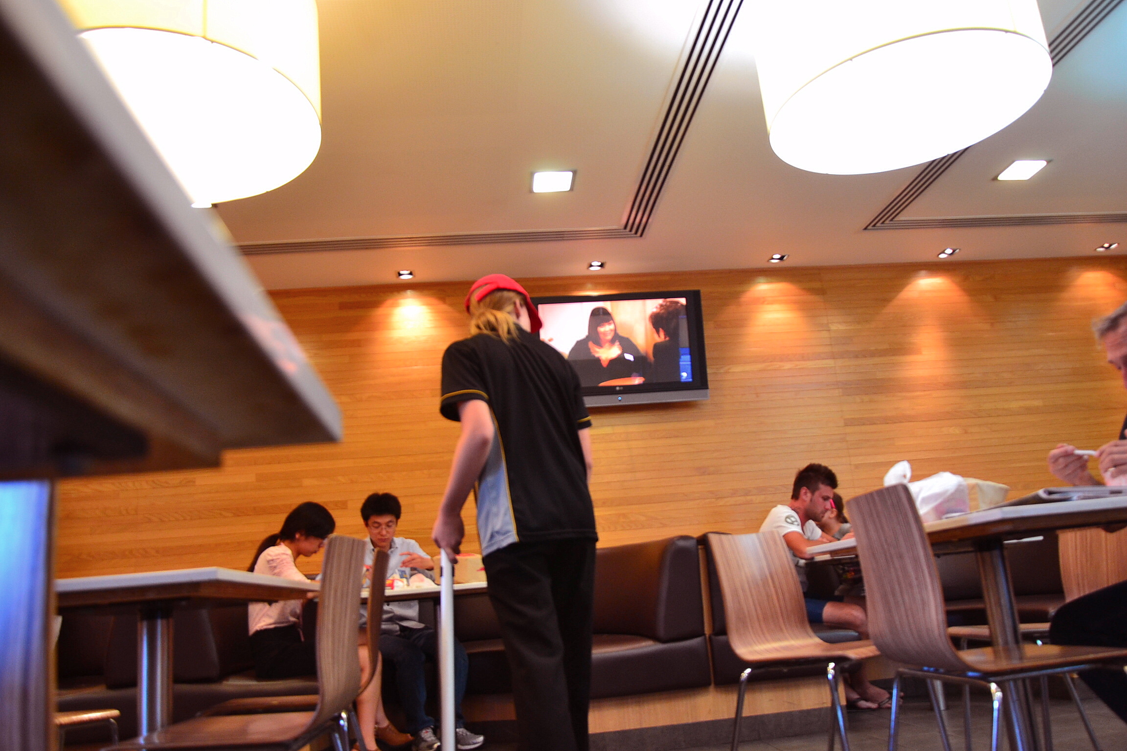 Table service with waiters at McDonald's Bourse | The Bulletin