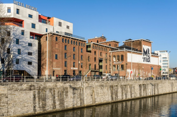 Closed Mima museum hosts vast Red Cross book sale | The Bulletin