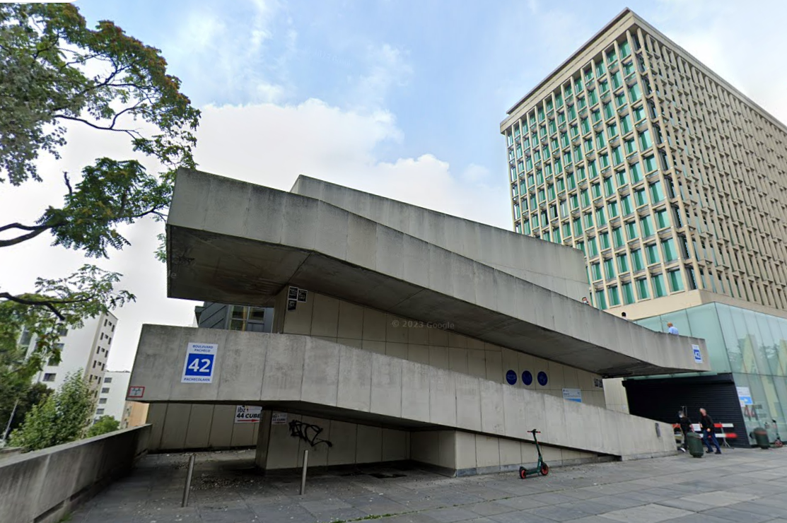 Boulevard Pacheco refugee camp cleared out by Belfius | The Bulletin