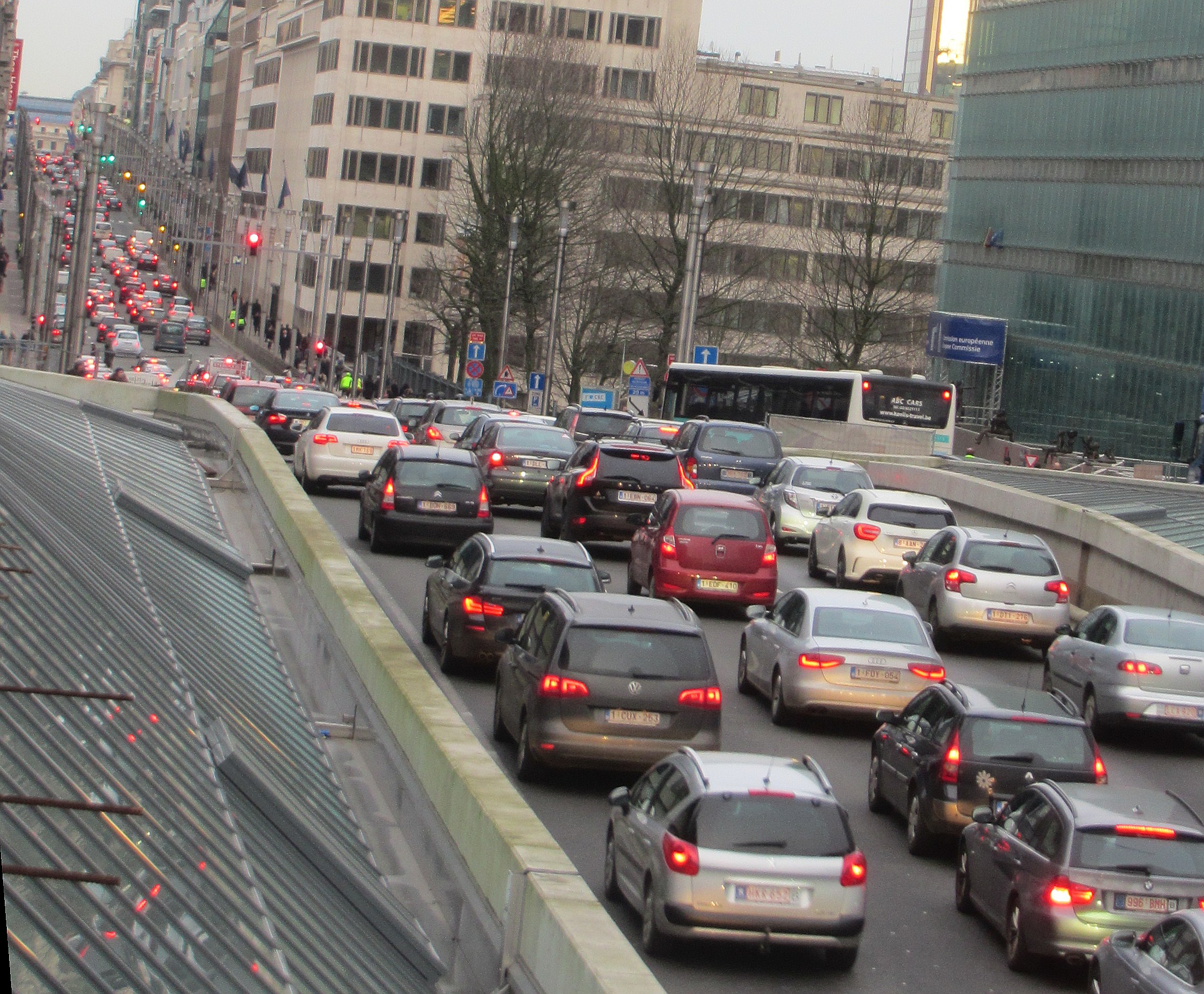 Record number of vehicles on Belgian roads | The Bulletin